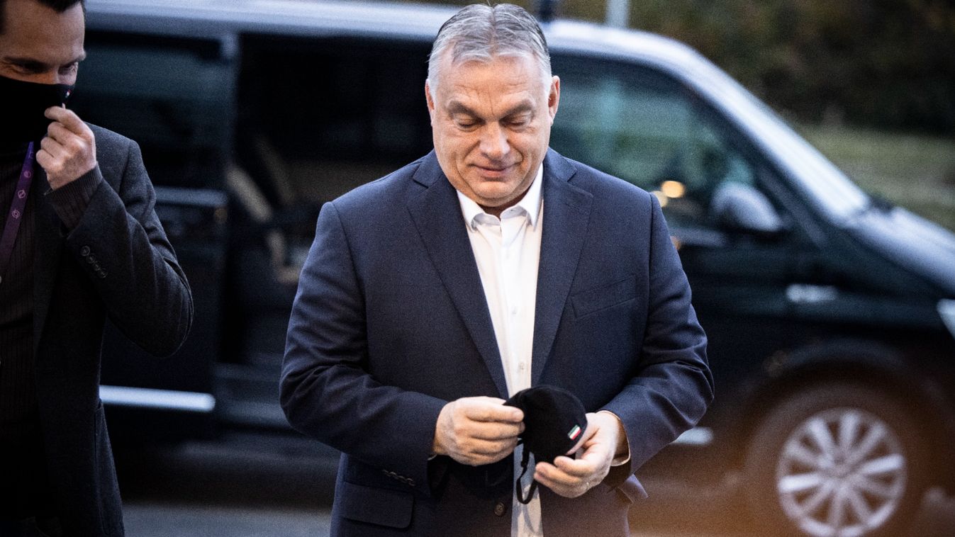 Orbán Viktor: magyar kézbe magyar tollat! (videó)