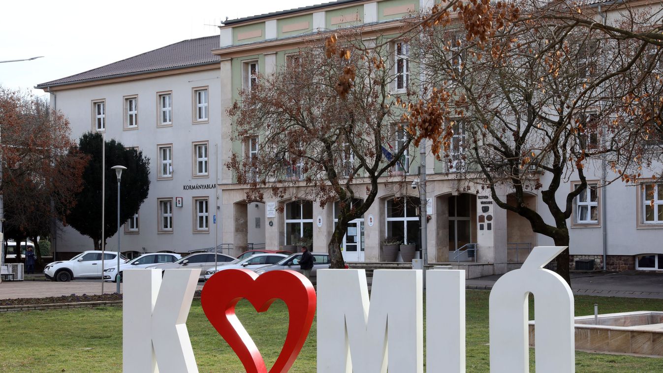 Koncertekkel, tűzijátékkal is készülnek Komló 70. születésnapjára