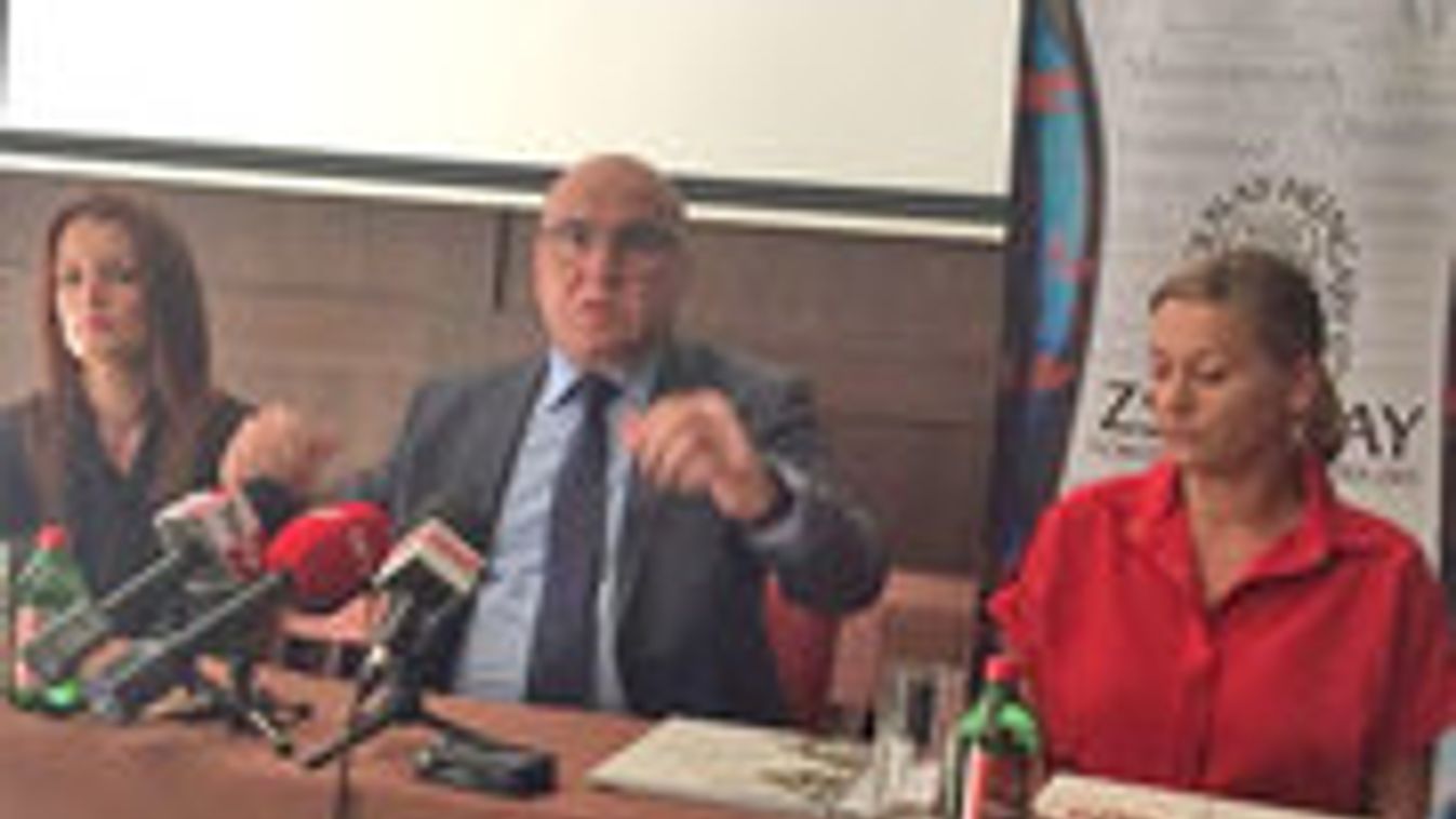 Najari: nem áll le a termelés a Zsolnayban