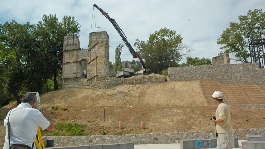 BAMA - Kezdődhet a tettyei romok megerősítése, megállítják a süllyedést