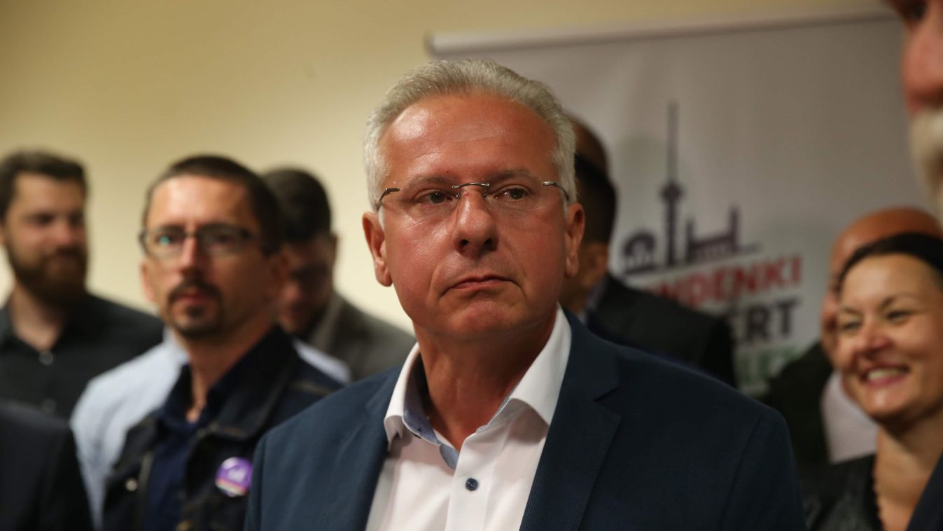 Páva Zsolt cáfolja Péterffy Attila állításait Pécs pénzügyi helyzetéről