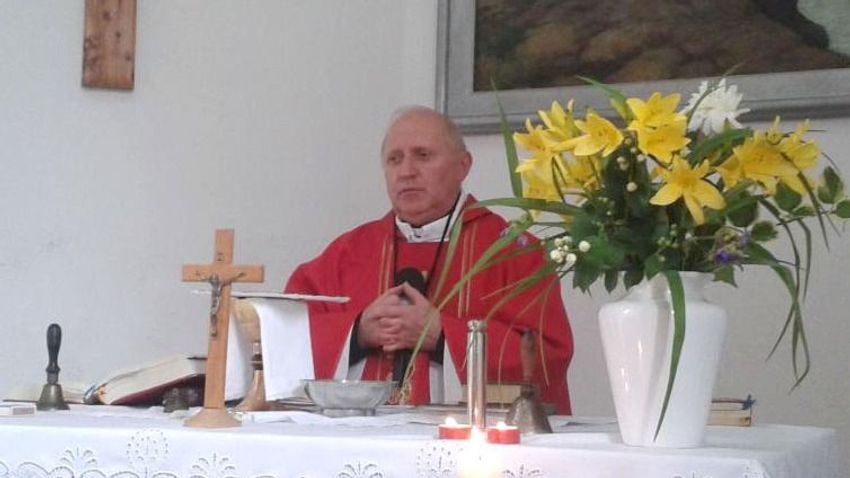 BAMA - Az ökölvívás és a labdarúgás is érdekli a most nyugállományba ...