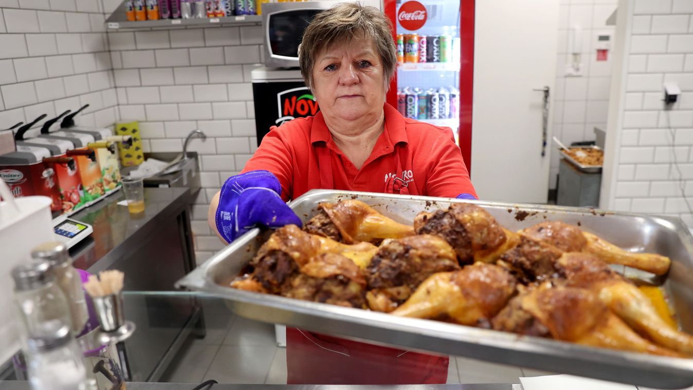 Balogh Margit főztjének hírét a buszsofőrök viszik szerte az országba