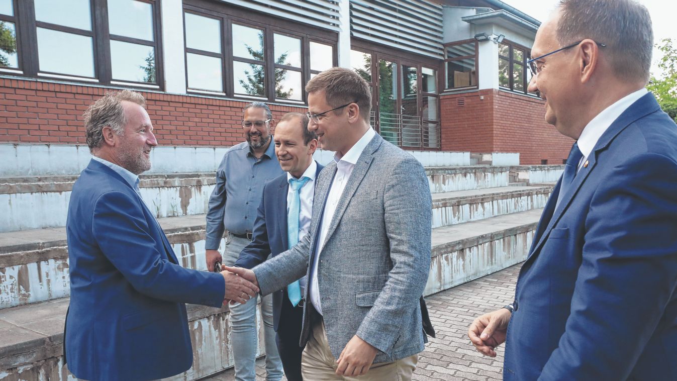 Gulyás: Pécsen kétszeresen is háború vagy béke a tét