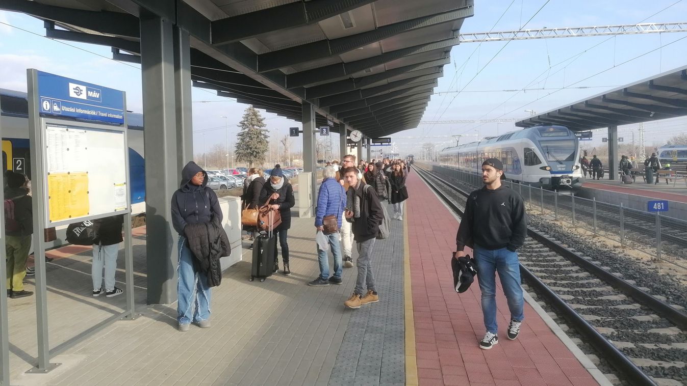 InterCity: egy órás késés a Pécs-Budapest vonalon