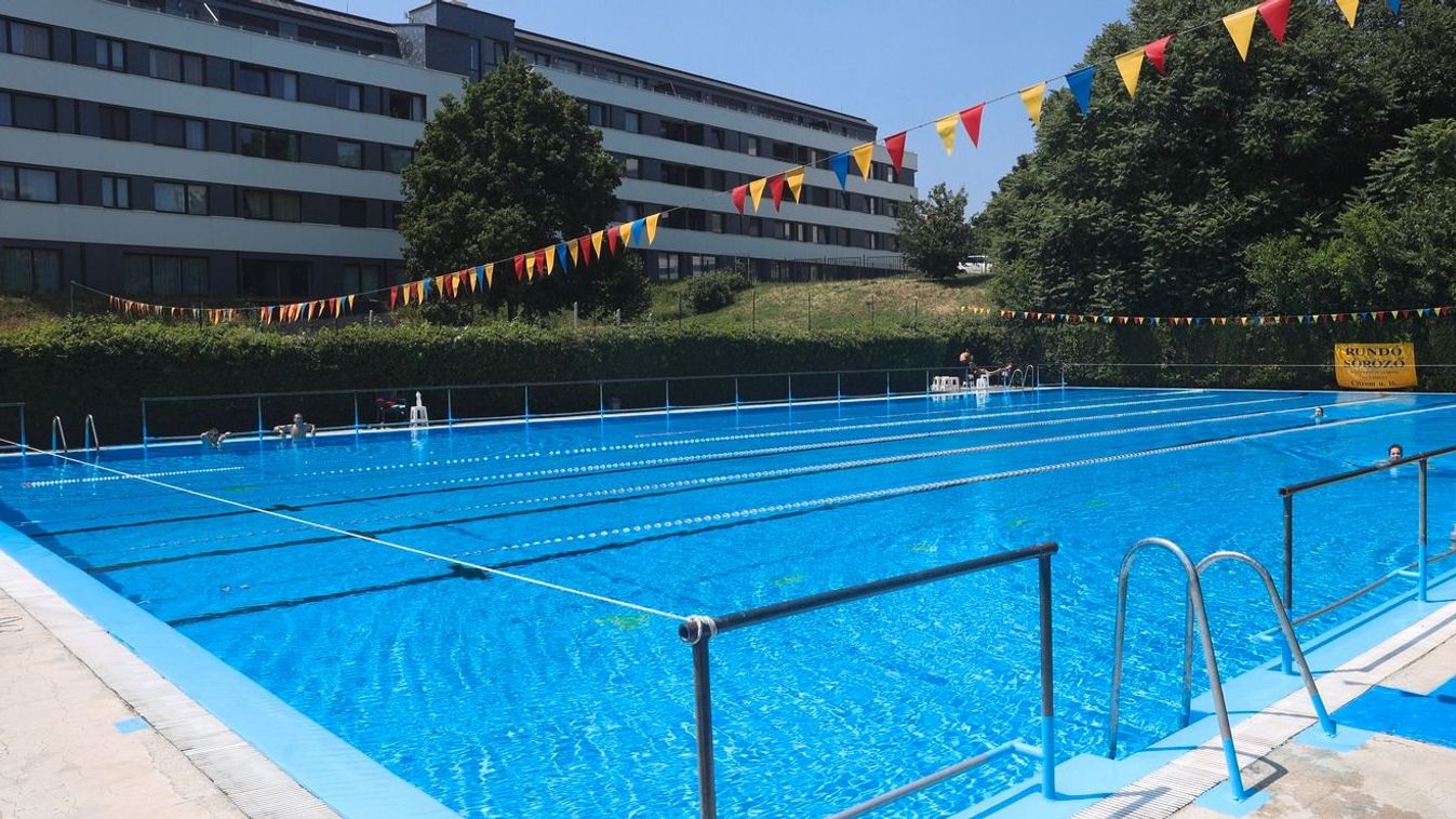 Ez remek: szeptemberben is nyitva lesz a baranyai strand