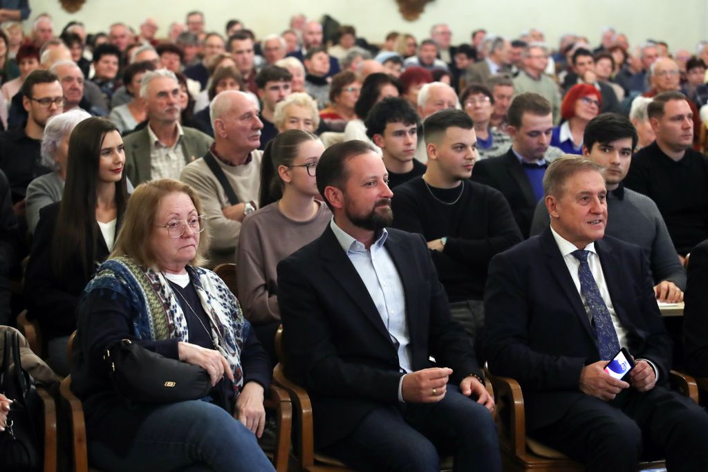 Kövér László Pécsen: a tét a jövő generációjának Magyarországa