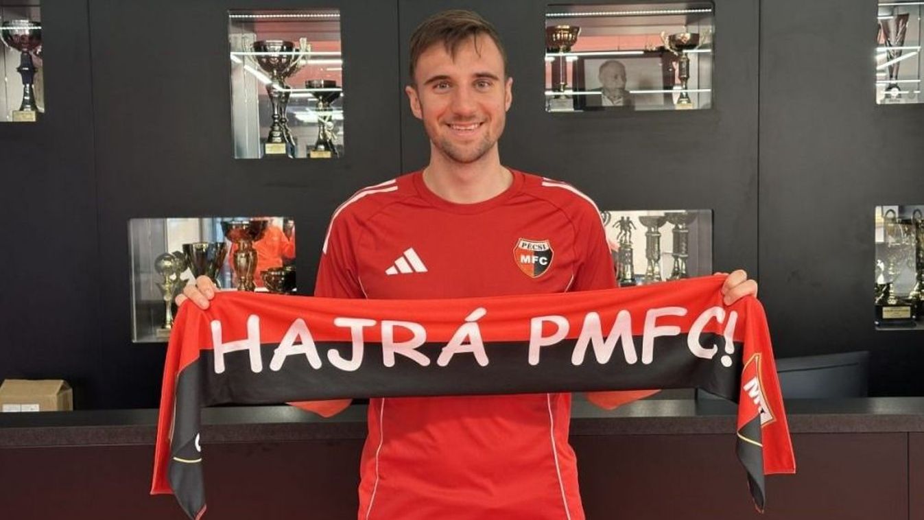 Harsányi a PMFC mezére cseréli a kék-fehéret